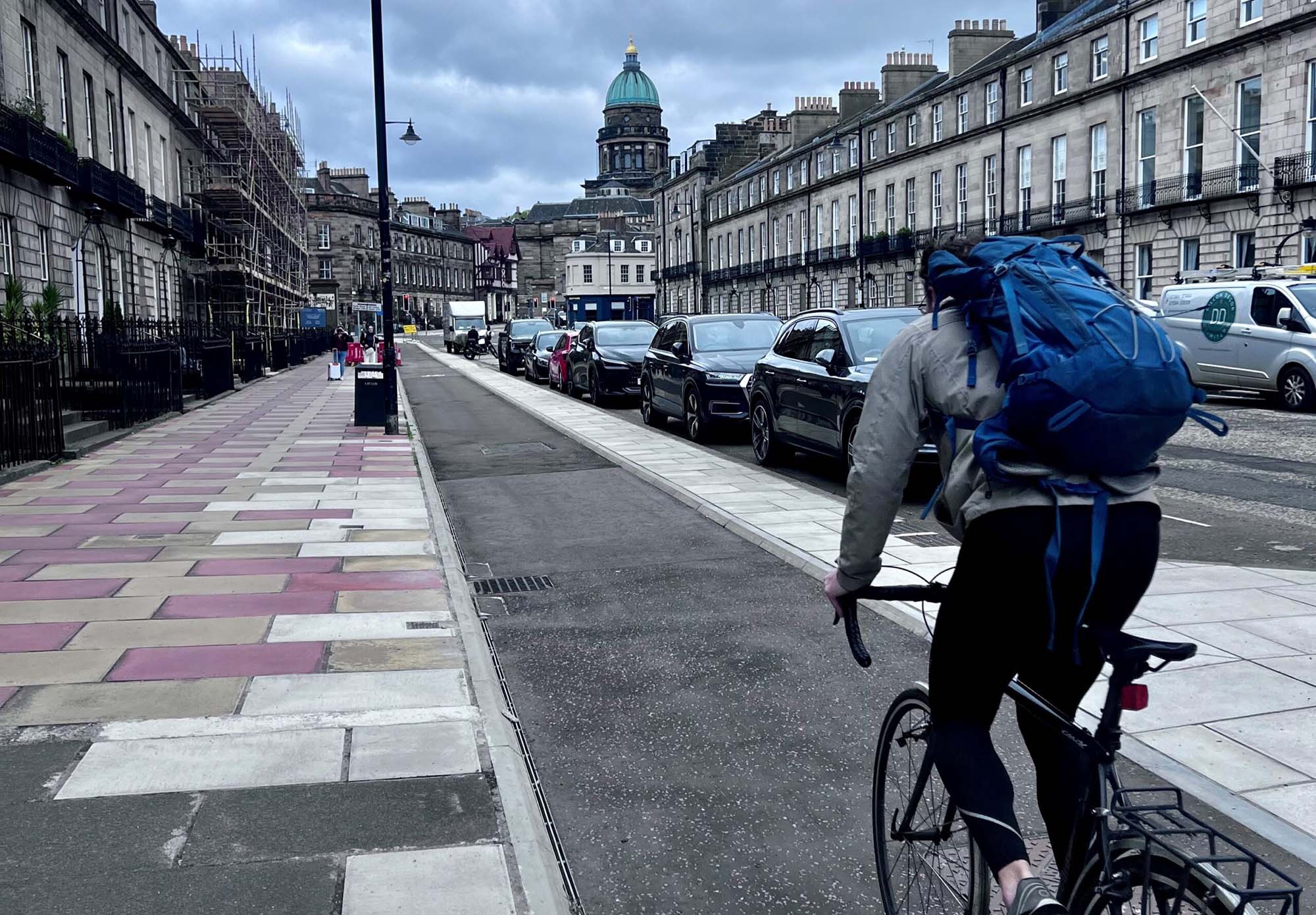 How to Get Around Edinburgh: Navigating the City’s Transport System ...